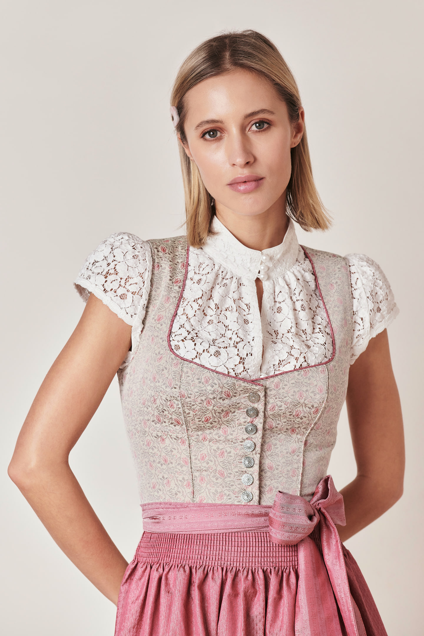Dirndl Marelie (70cm) in rosa im Julia Trentini Online Shop