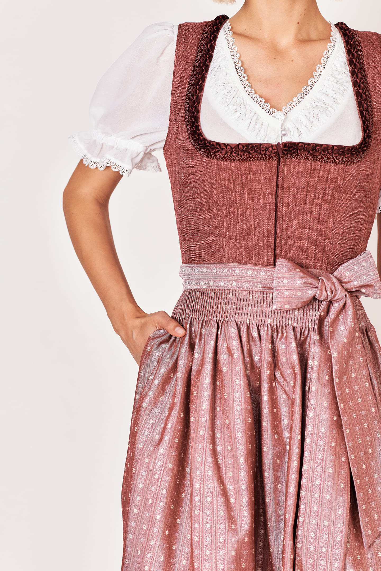 Dirndl Christa (60cm) in rosa im Julia Trentini Online Shop